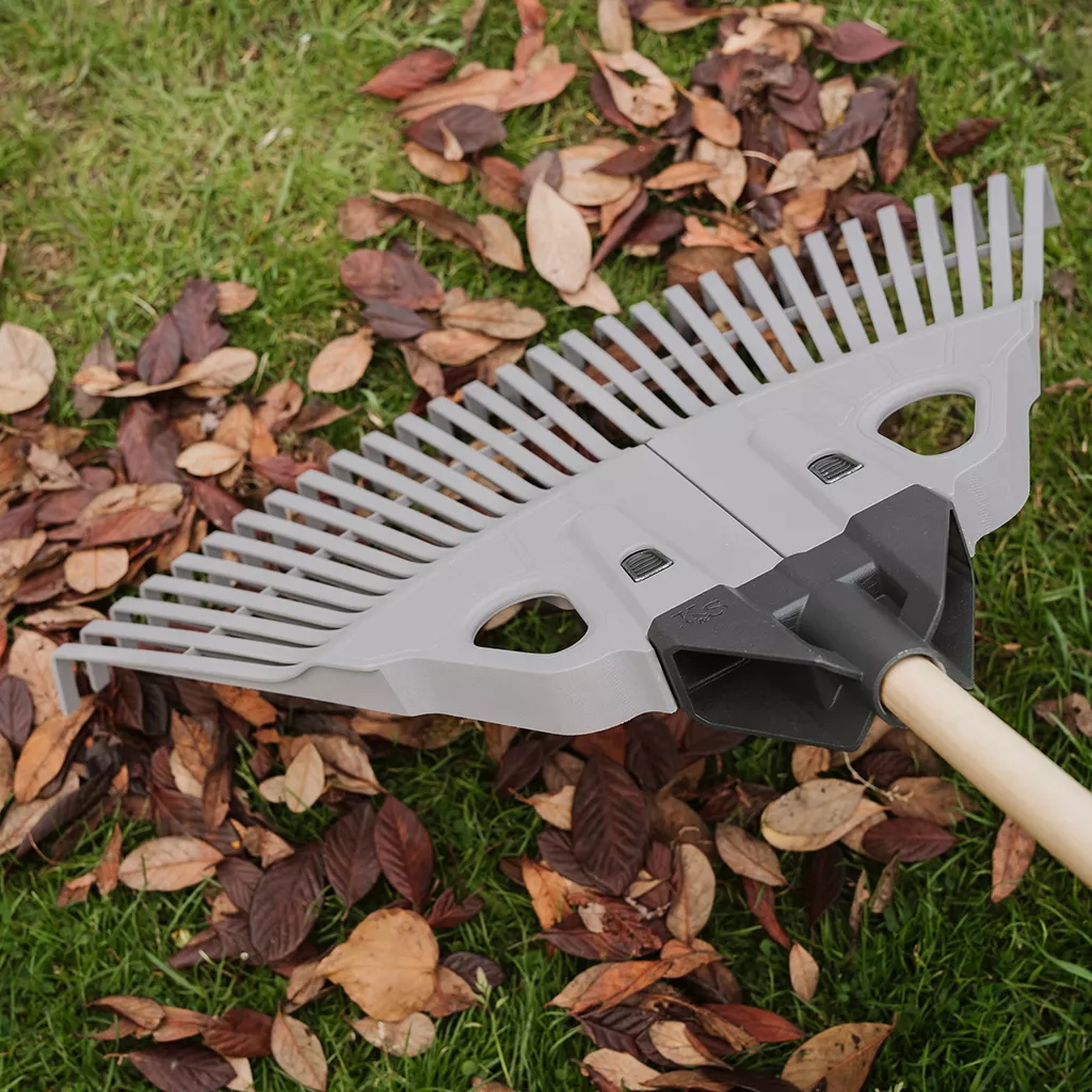 How Rake Leaves Fast What Happened To The Rake? | Chiot's Run